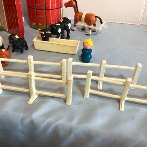 Fisher-Price | Toys | Fisher Price Family Play Farm Near Complete ...